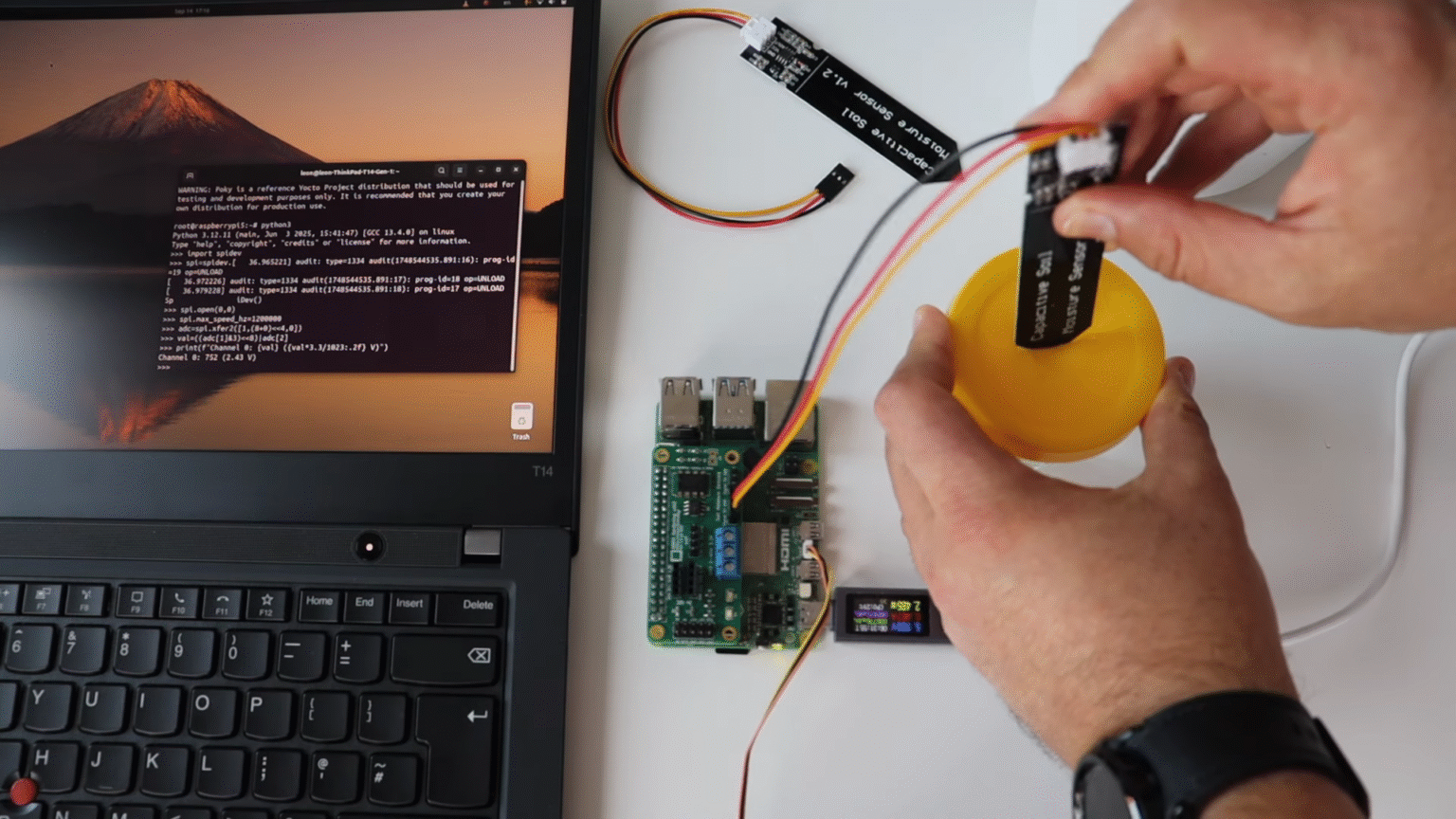 Building Smarter Gardens with ANAVI Gardening uHAT and the Yocto Project – ANAVI Technology